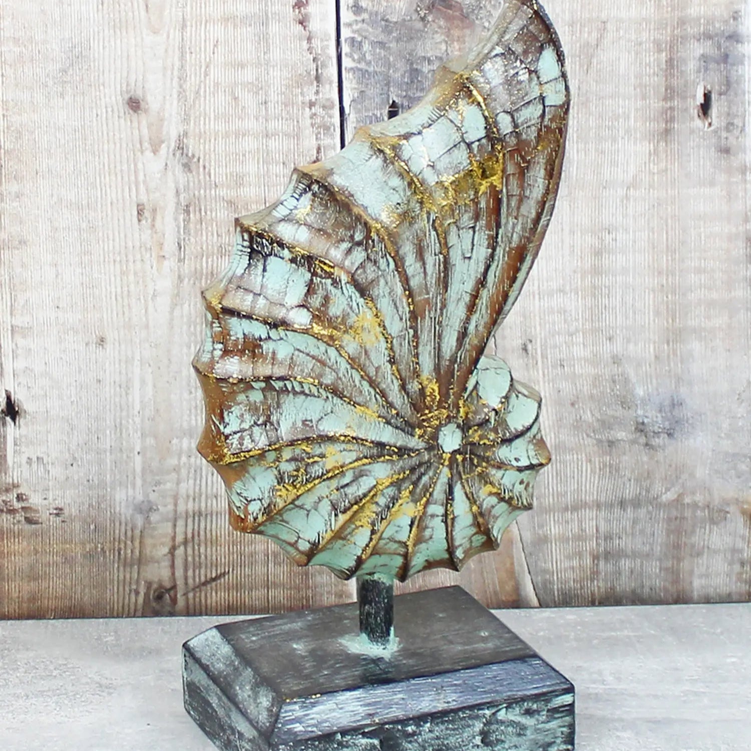 Decorative Wooden Shell On Stand Turquoise Blue – Sugarplum Boutique & Home